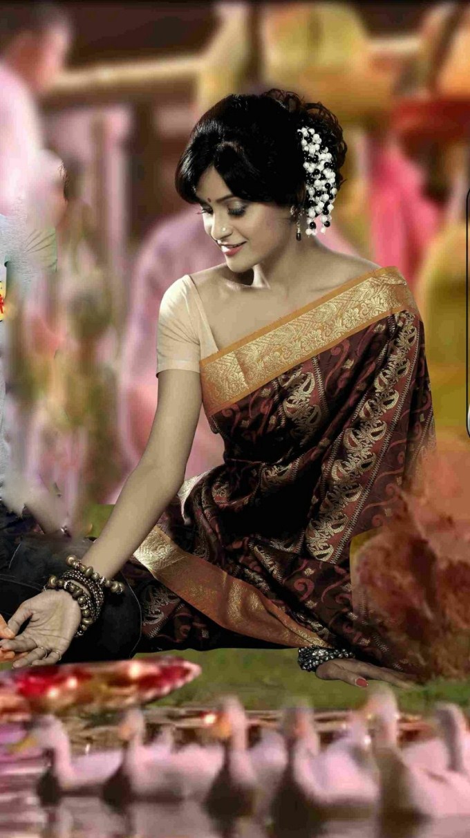 Devyani Photos: Find Latest HD Images, Pictures, Stills & Pics - Filmibeat