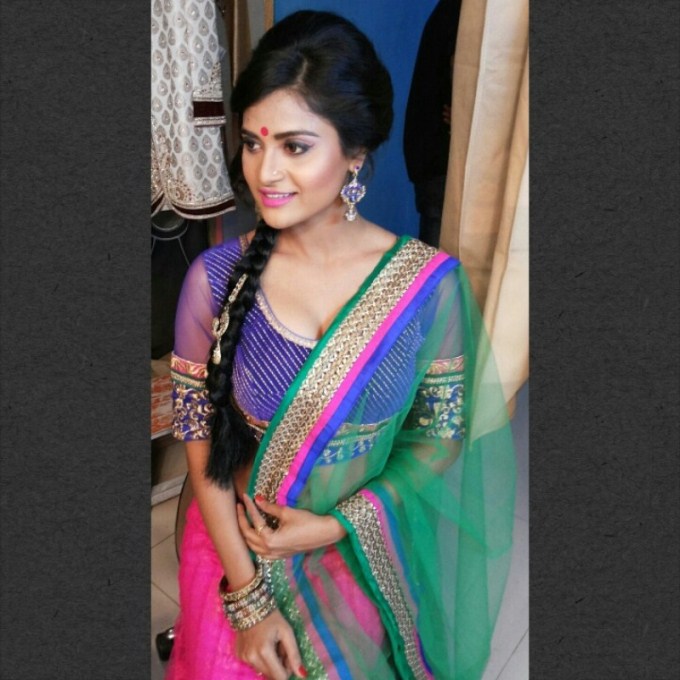 Devyani Photos: Find Latest HD Images, Pictures, Stills & Pics - Filmibeat