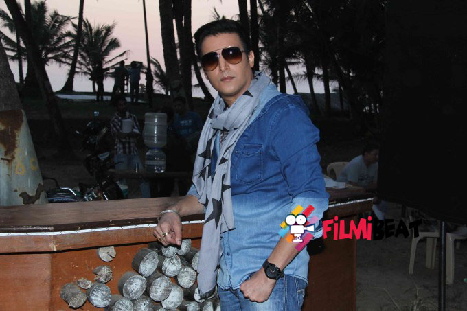 Gun Pe Done Bollywood Movie: Pooja, Shooting Stills, Location Photos ...