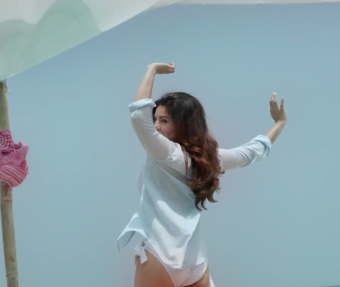 Sunny Leone in Manforce More AD - Filmibeat