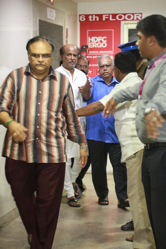 Superstar Rajinikanth Visits K Balachander At Kauvery Hospital - Filmibeat