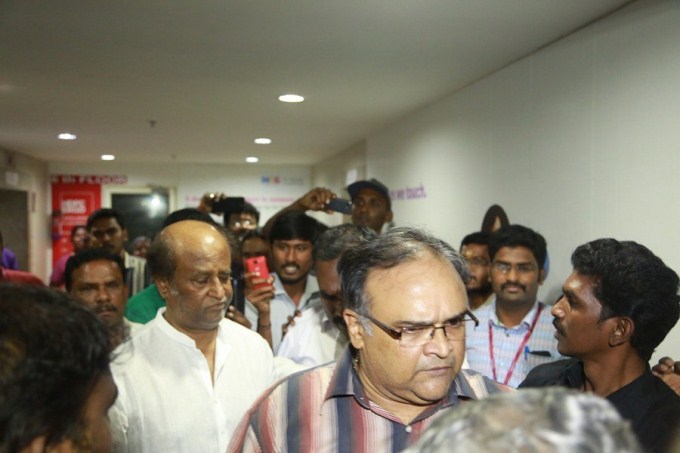 Superstar Rajinikanth Visits K Balachander At Kauvery Hospital - Filmibeat