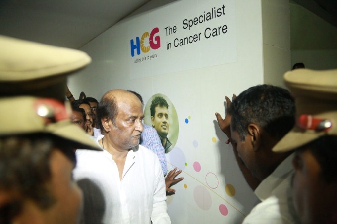 Superstar Rajinikanth Visits K Balachander At Kauvery Hospital - Filmibeat