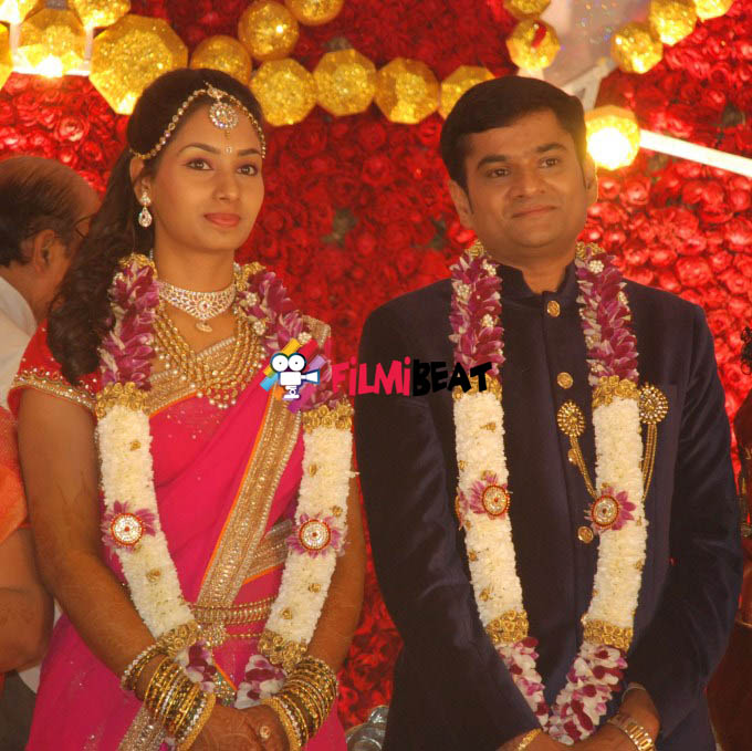 S.Narayan's Daughter Vidyasri & Srinivas Wedding Reception - Filmibeat