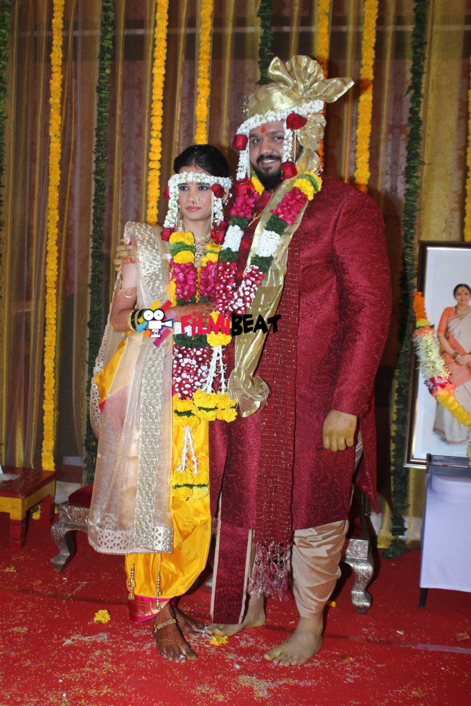 Smita Thackeray Son Rahul Thakre Weds Aditi Redkar - Filmibeat