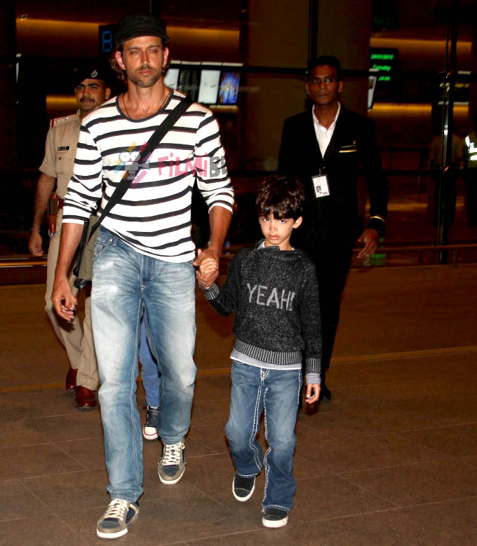 Hrithik Roshan With His Sons Snapped At Airport - Filmibeat