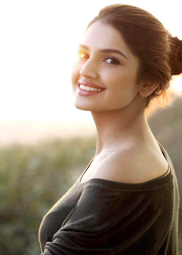 Tara Alisha Berry Wallpapers Tara Alisha Berry, Bengali Actress, Tami,
