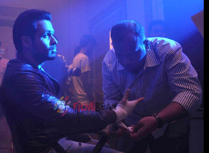 Mr. X Movie Promotion On Bindass Show Zindagi Wins - Filmibeat