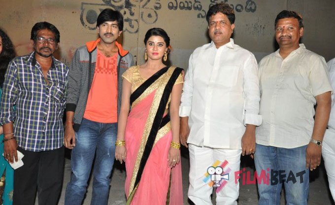 Valayam Movie Launch - Filmibeat