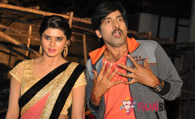 Valayam Movie Launch - Filmibeat