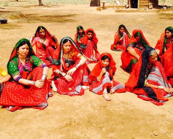 Saako-363 Bollywood Movie: Pooja, Shooting Stills, Location Photos ...