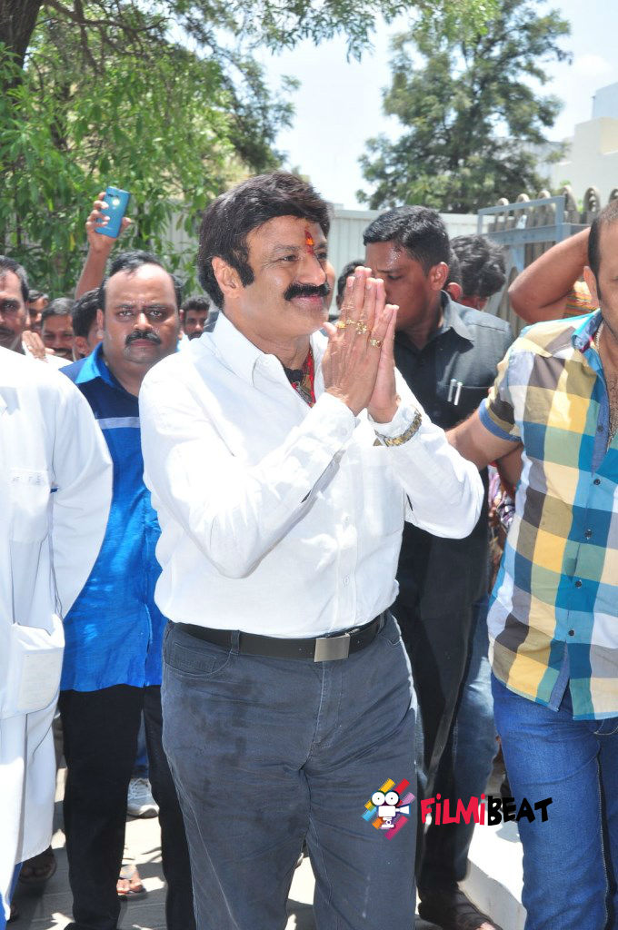 Balakrishna's 55th Birthday Celebrations - Filmibeat