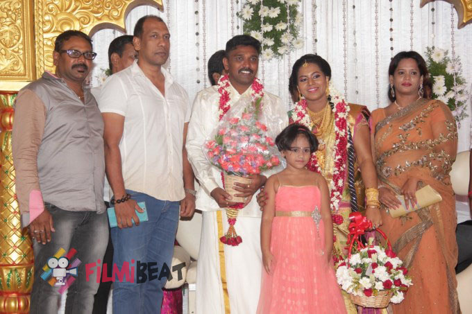 Director Vijay Milton Brother Reception - Filmibeat