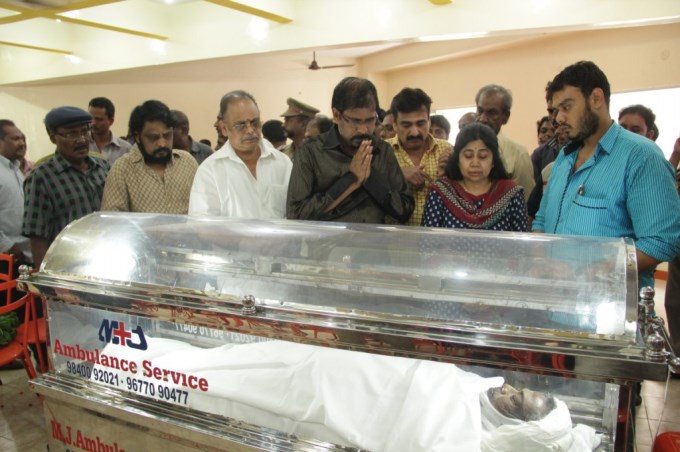 Veteran Producer Ibrahim Ravuthar Passes Away - Filmibeat