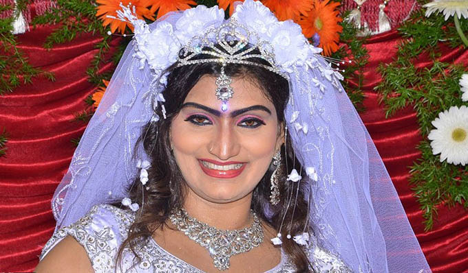 Actress Babilona Weds Industrialist Sundar Babul Raj - Filmibeat