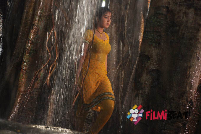 Geetha Bangle Store Movie Poster & Photos | Geetha Bangle Store Movie ...