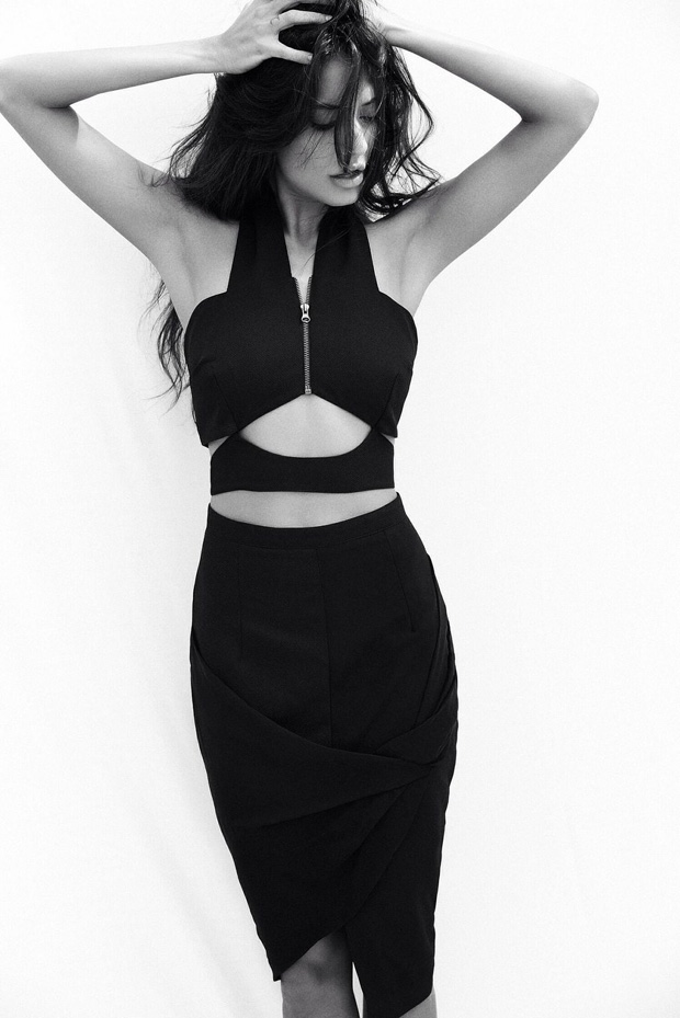 Lisa Haydon Photo Shoot for Deme September 2015 - Filmibeat