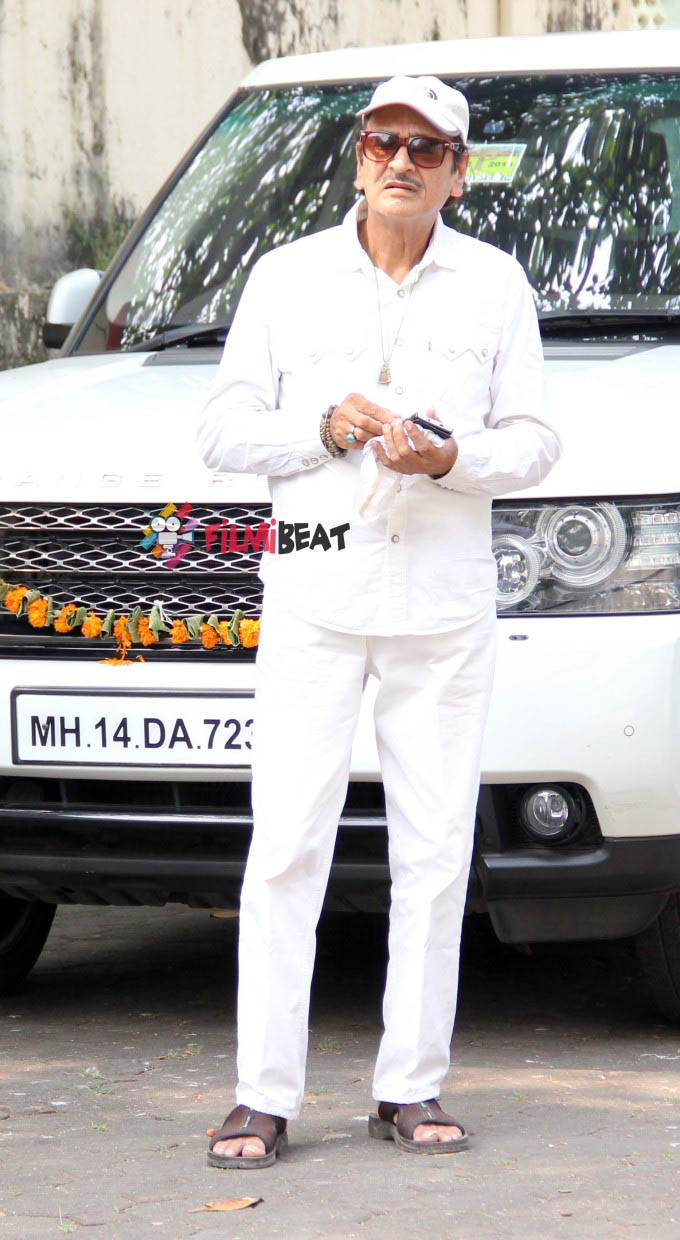 Funeral Of Abhay Deol's Father Ajit Singh Deol - Filmibeat