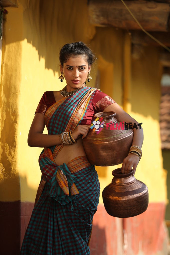 Nammur Haiklu Kannada Movie: Pooja, Shooting Stills, Location Photos ...