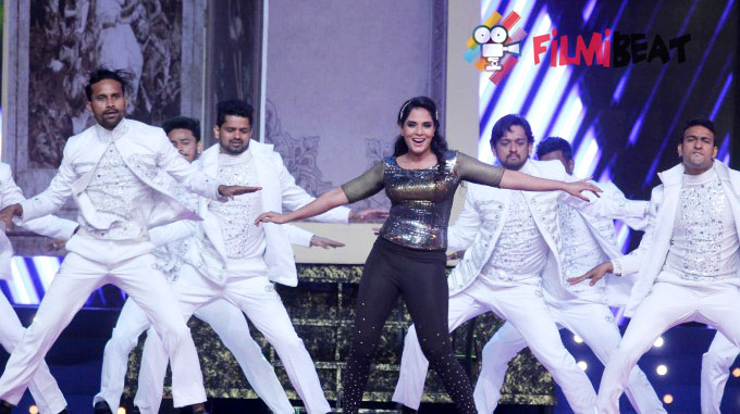 Umang Mumbai Police Show 2016 - Filmibeat