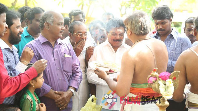 Paruthi Movie Launch - Filmibeat