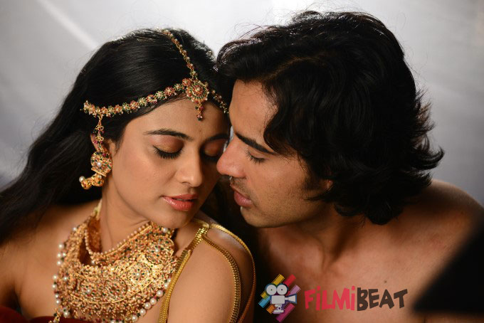 Valli Telugu Movie: Pooja, Shooting Stills, Location Photos & First ...