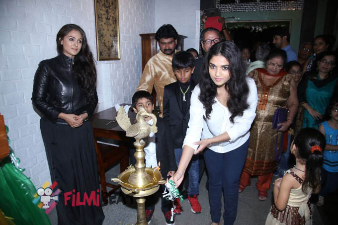 Actress Simran At Godka Shop Launch - Filmibeat