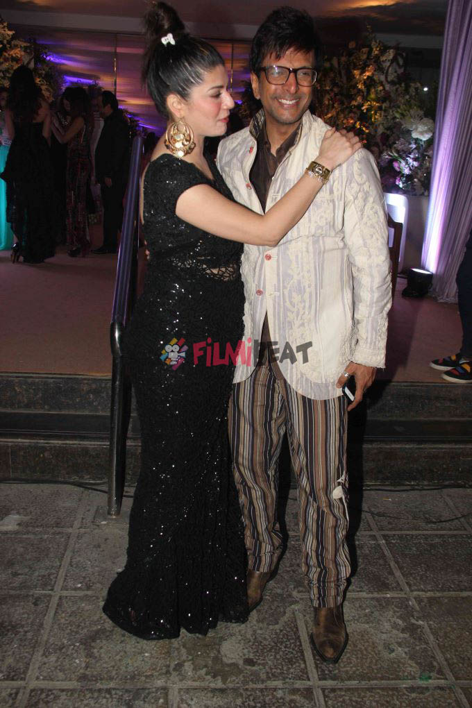 Wedding Reception Of Vanraj Zaveri And Kresha Bajaj - Filmibeat