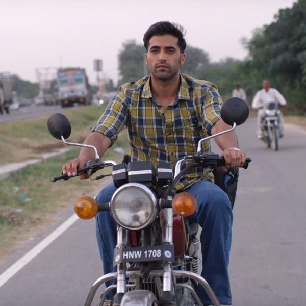 Yeh Laal Rang Bollywood Movie: Pooja, Shooting Stills, Location Photos ...