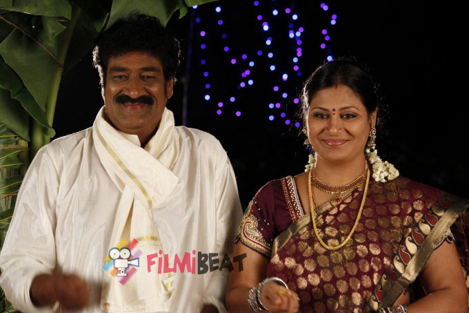 Jilakara Bellam Telugu Movie: Pooja, Shooting Stills, Location Photos ...