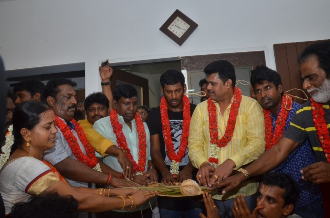 Kathi Sandai Movie Launch - Filmibeat