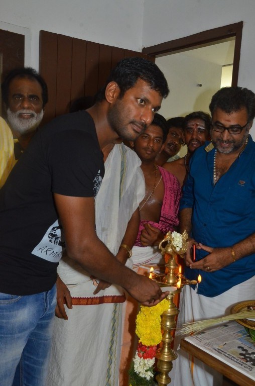 Kathi Sandai Movie Launch - Filmibeat