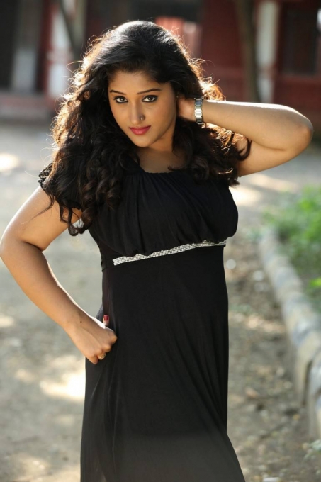 Swapna Menon Photos: Find Latest HD Images, Pictures, Stills & Pics ...