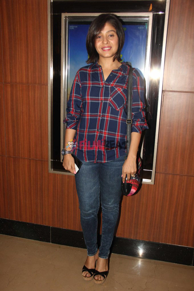 Dhanak Movie Special Screening - Filmibeat