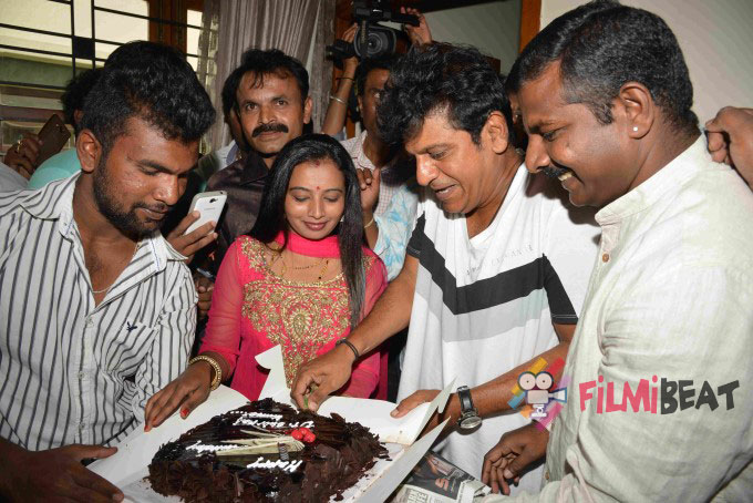 Dr.Shiva Rajkumar 54th Birthday Celebration - Filmibeat