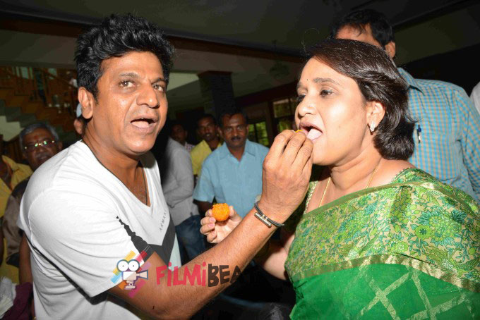Dr.Shiva Rajkumar 54th Birthday Celebration - Filmibeat