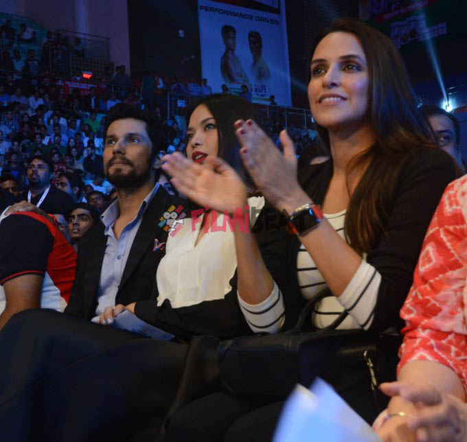 Randeep Hooda And Neha Dhupia At Finals Of Pro Boxing League - Filmibeat