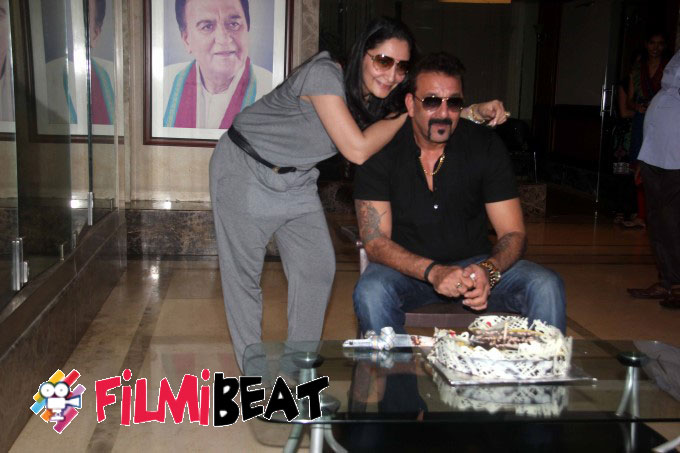Sanjay Dutt Celebrates His 57th Birthday - Filmibeat