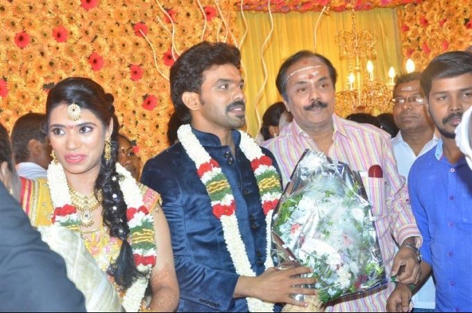 Actor Singamuthu Son Wedding Reception - Filmibeat