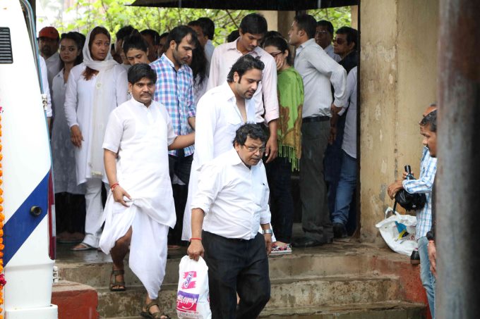 Krushna Abhishek Father Funeral - Filmibeat