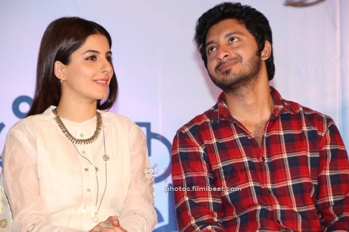 Meendum Oru Kadhal Kadhai Press Meet - Filmibeat
