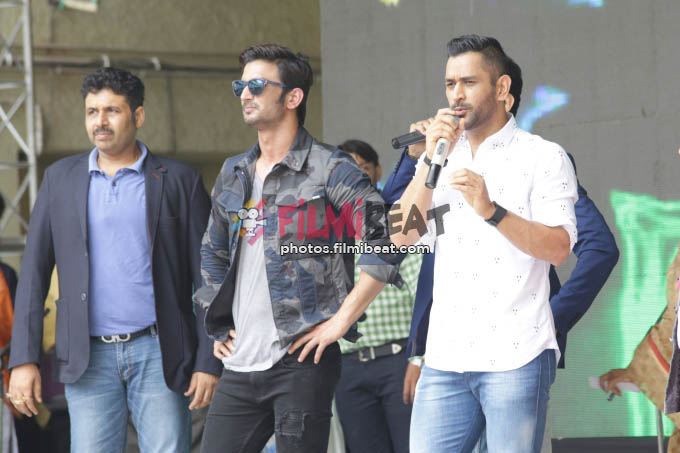 MS Dhoni The Untold Story Trailer Launch - Filmibeat