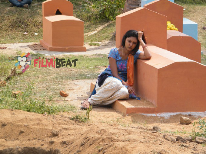 Shubhra Kannada Movie: Pooja, Shooting Stills, Location Photos & First ...