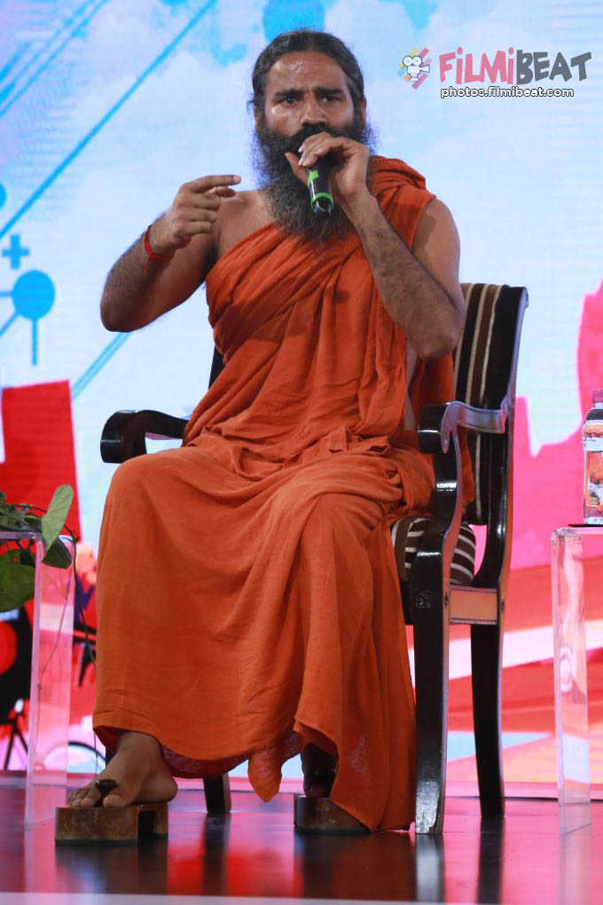 Manisha Koirala along with Baba Ramdev at NDTV Youth For Change ...