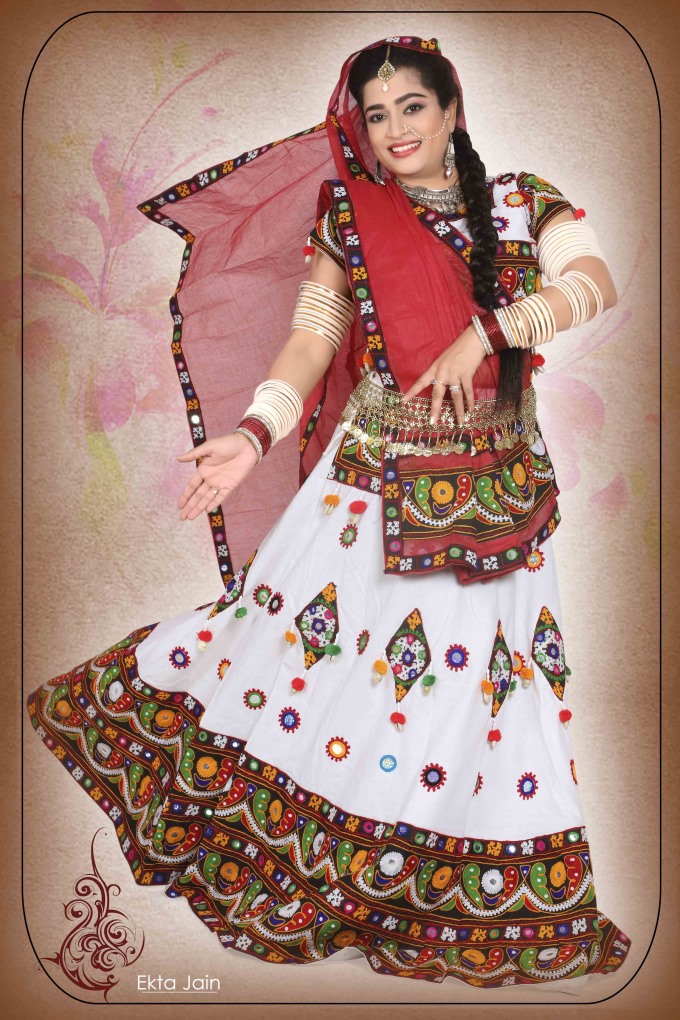 Shree Rajput And Ekta Jain Photo Shoot For Navratri Special - Filmibeat