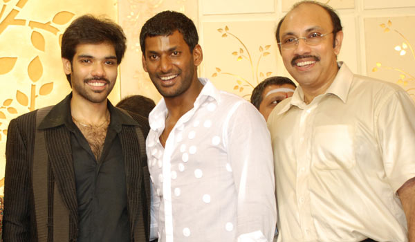 Tamil Actor Sibiraj 34th Birthday Special And Unseen - Filmibeat