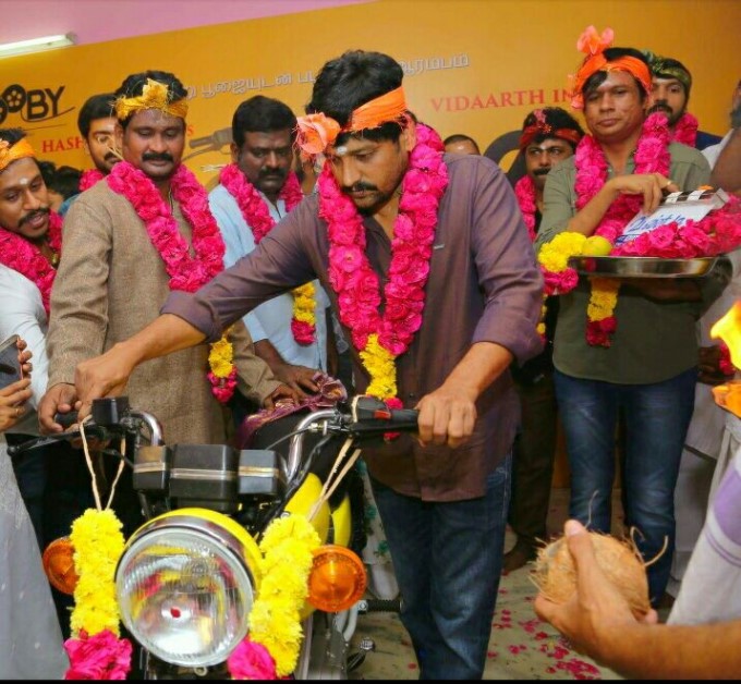 Vandi Movie Launch - Filmibeat