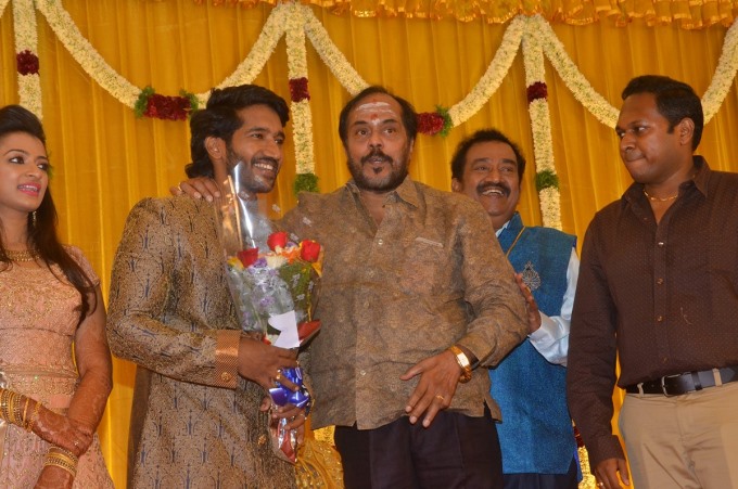 Actor Pandu Son Pintu Wedding Reception - Filmibeat
