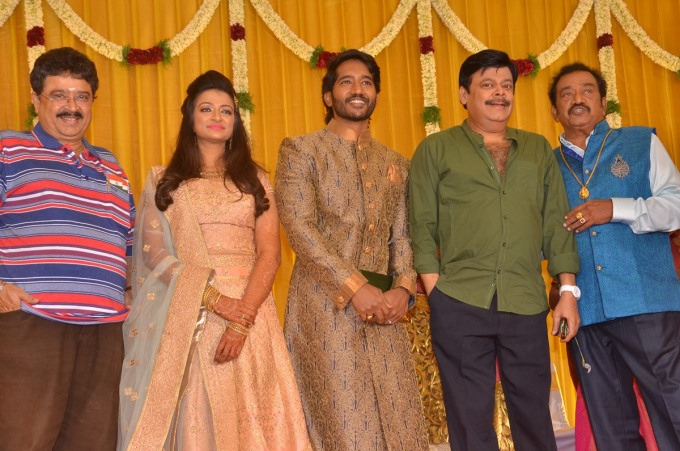 Actor Pandu Son Pintu Wedding Reception - Filmibeat
