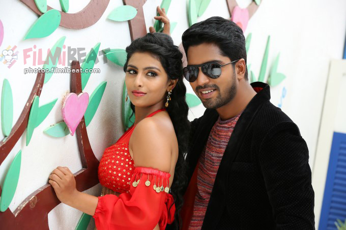 Intlo Deyyam Nakem Bhayam Telugu Movie: Pooja, Shooting Stills ...